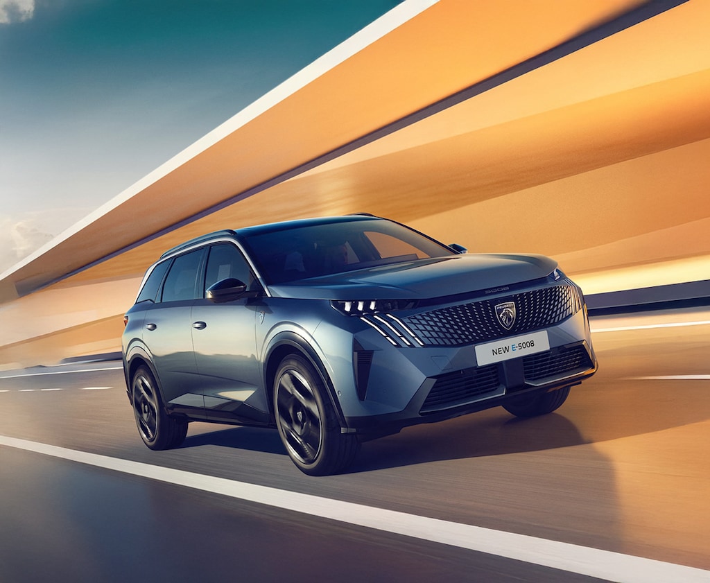 Peugeot E-5008 SUV – 7 seters elbil med 4x4